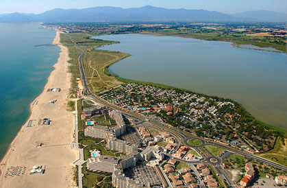 Camping Mar Estang 4 étoiles - Canet-en-Roussillon - Toocamp