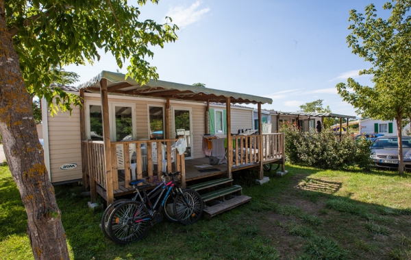 Camping Ruoms : 10 campings et 147 aux alentours - Toocamp